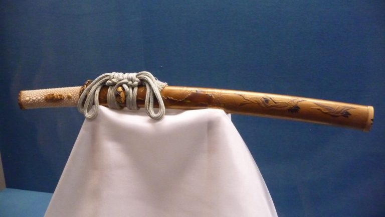 Wakizashi Sword: 7 Important Answers for Beginners - Knife Pulse